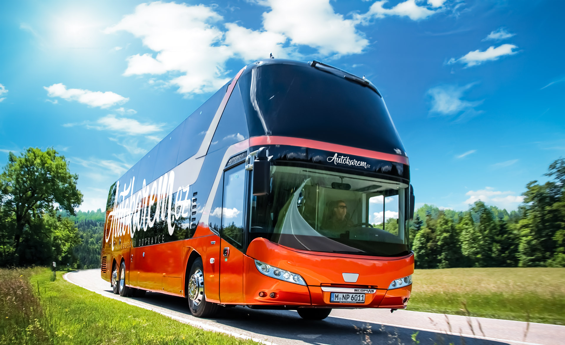 p-bus-eot-skyliner-2016-01 - Autokarem.cz