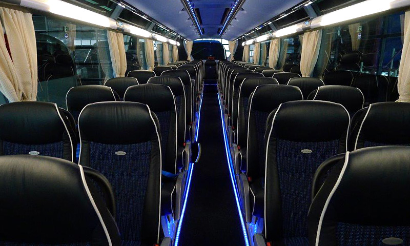 Autokarem_Autobus_STARLINER_57_mist_05 - Autokarem.cz